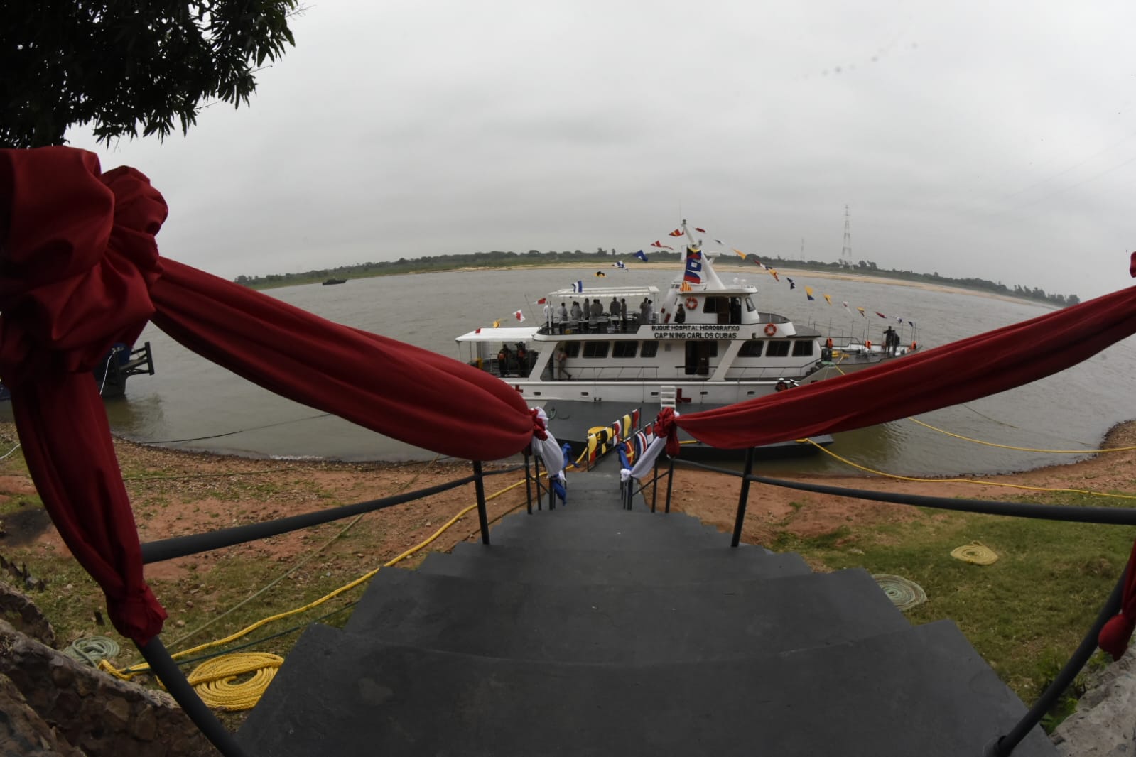 El yate presidencial se convierte en buque hospital por orden del ...